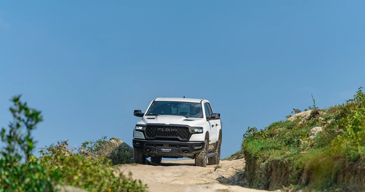 Ram 1500 2026: Xe bán tải đắt ngang SUV hạng sang tại Việt Nam
